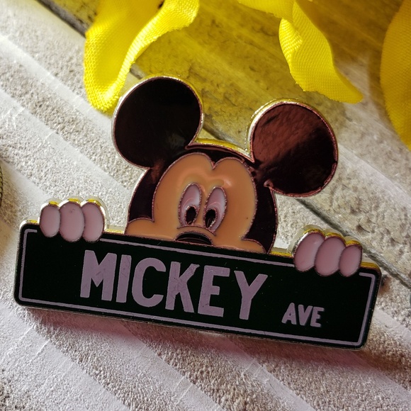 Disney | Jewelry | 425 Disney Classic Characters Street Sign New | Poshmark